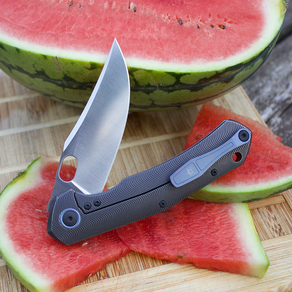 Collectible Knives | Pocket Knife Collection | GiantMouse